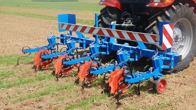 Bineuse : bien choisir les éléments bineurs et le système de guidage ...